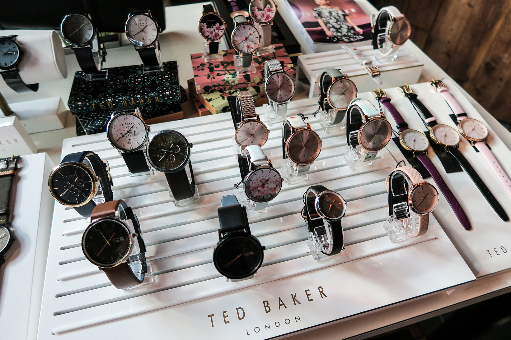 Ted Baker 2018 Spring Summer Collection - Samantha Mariko