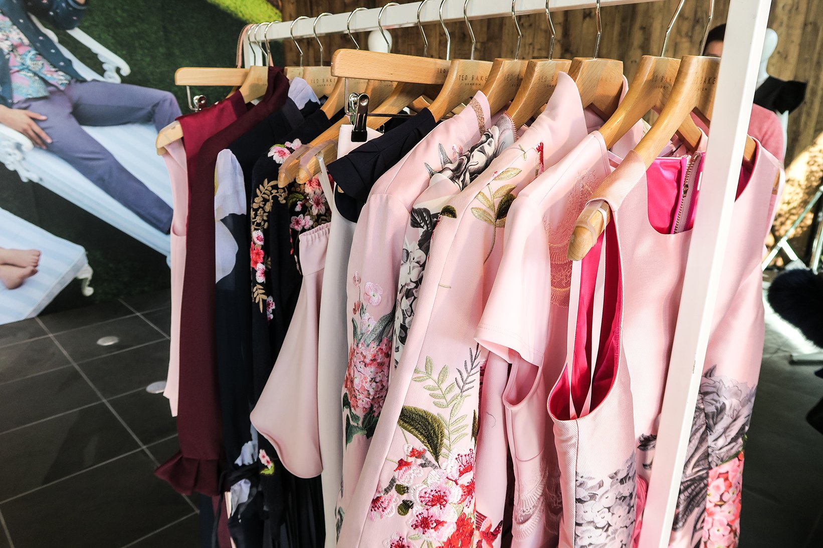 Ted Baker 2018 Spring Summer Collection - Samantha Mariko